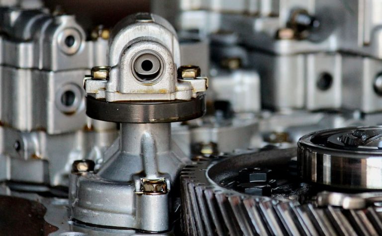 Schaltgetriebe: Aufbau, Funktionsweise & Reparatur!